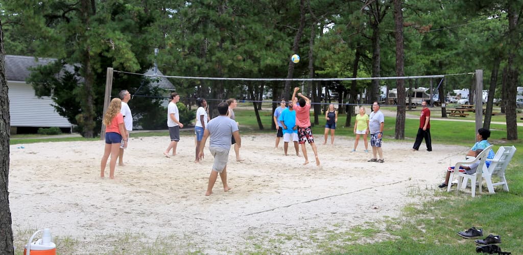 7 Great Activity Ideas for 2022 Youth Group Retreats | America's Keswick